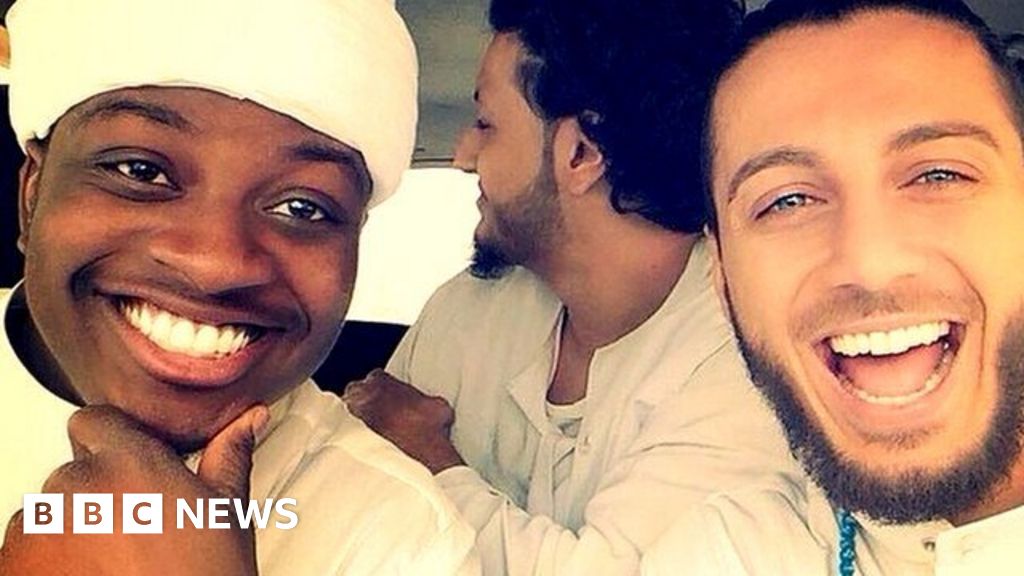 #BBCtrending: The rappers turning hit songs halal - BBC News