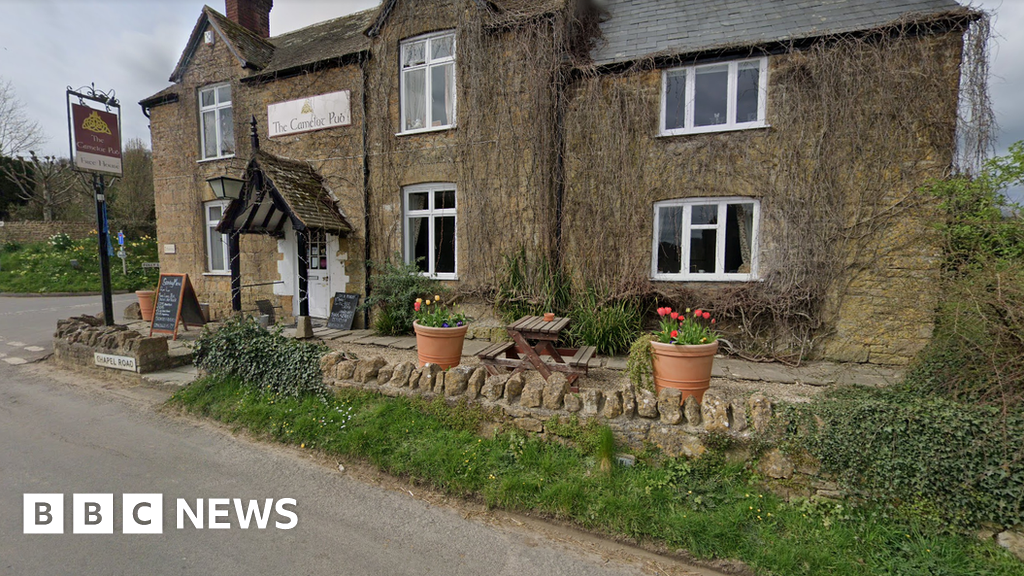 Somerset pub asks customers to turn off phones for national alert - BBC ...