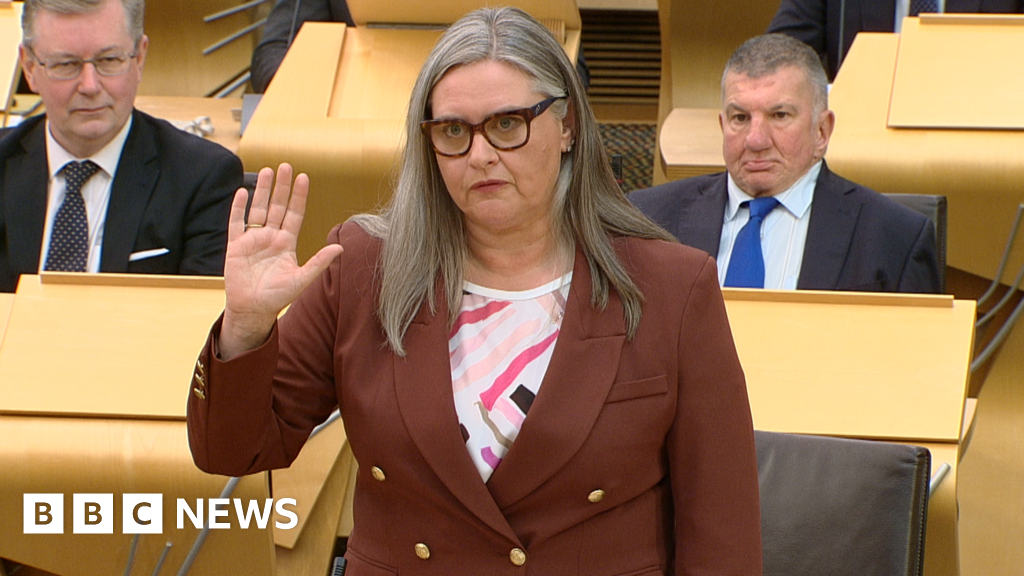 New Conservative MSP Roz McCall sworn in at Holyrood