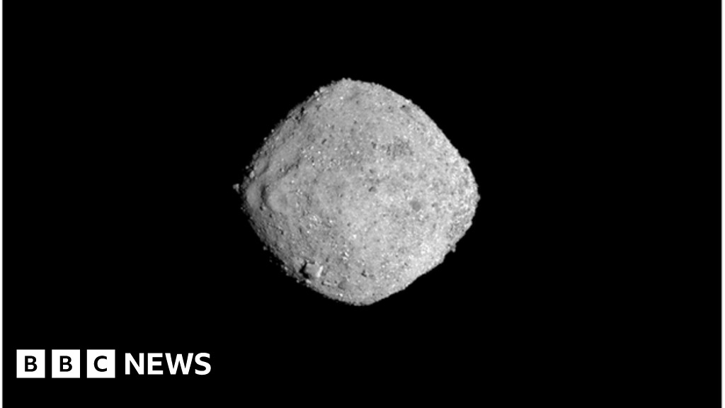 Osiris-Rex: Nasa probe arrives at Asteroid Bennu - BBC News