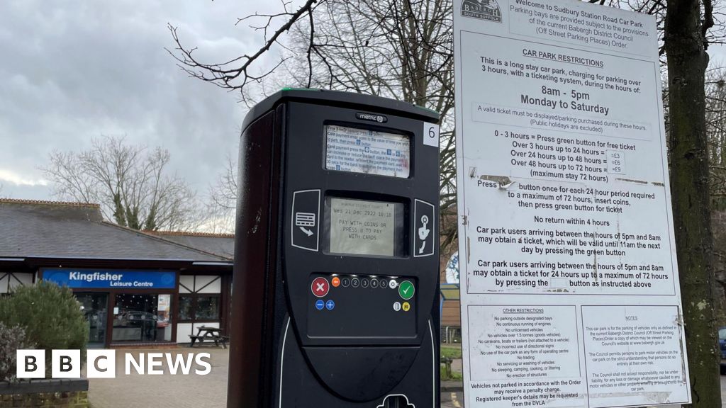 Free parking in Suffolk scrapped by council in new plan - BBC News