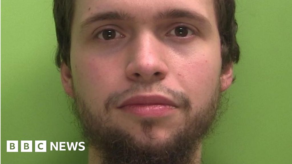 Nottingham Asda worker guilty of terrorist charges - BBC News