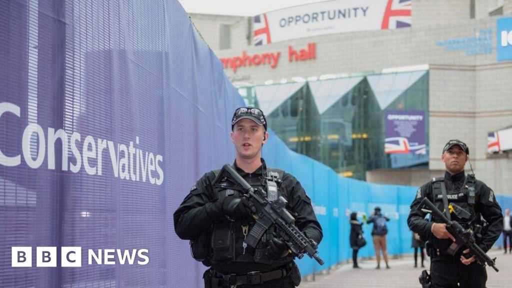 Security ramps up and roads close for Tory Party Conference - BBC News