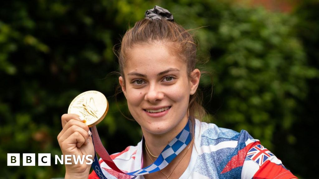 BMX champion Beth Shriever backs plans for track in Finchingfield - BBC ...