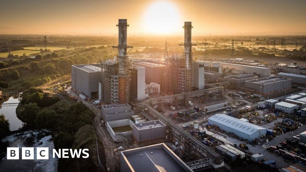 Gas-fired Carrington Power Station in Trafford officially opens - BBC News