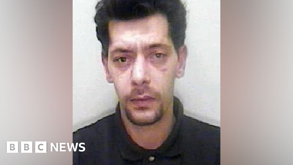 Ellen Frith murder: Parole hearing for killer Dean Carr - BBC News