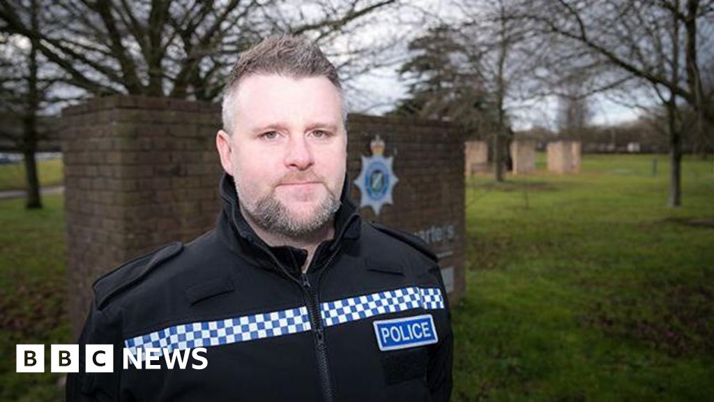 Stabbed off-duty Lincolnshire PC to receive King's bravery award