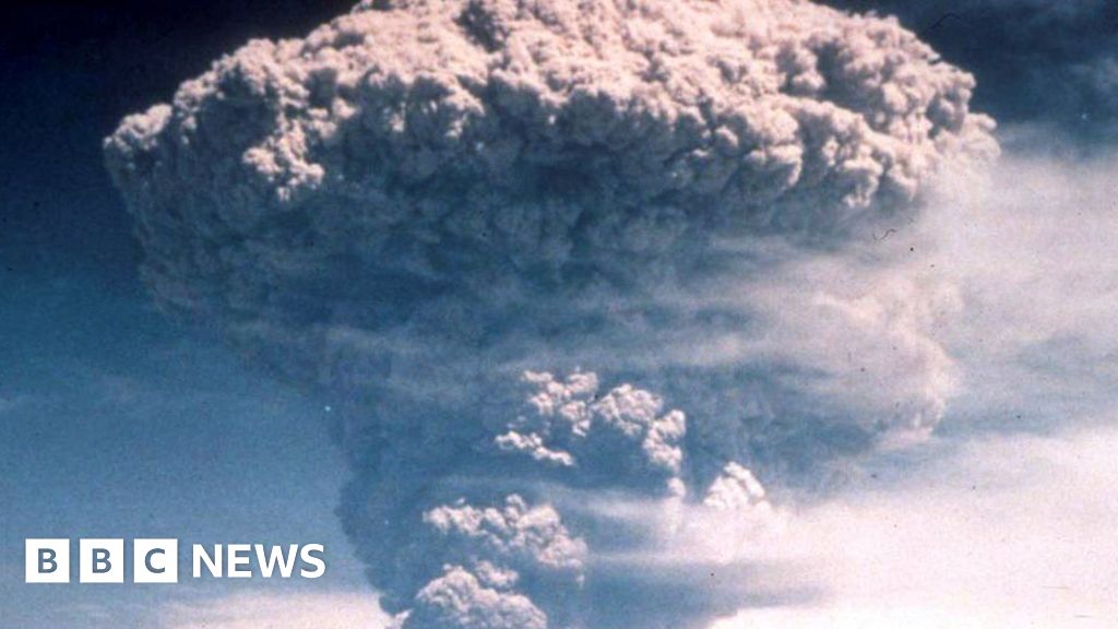 Double eruption 'had big climate effect' - BBC News