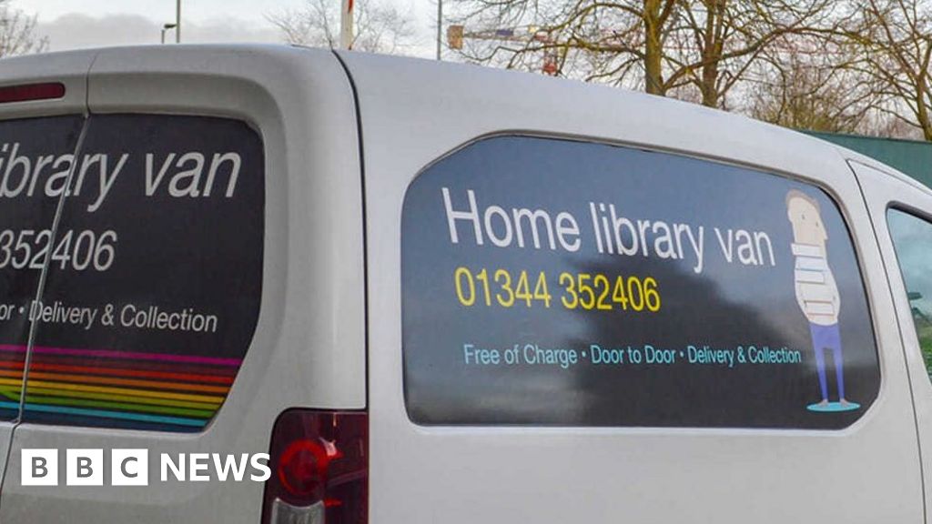 Volunteer groups could run Bracknell home library service - BBC News