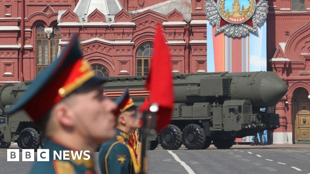 INF nuclear treaty: Nato 'to avoid arms race' after US-Russia pact ends ...