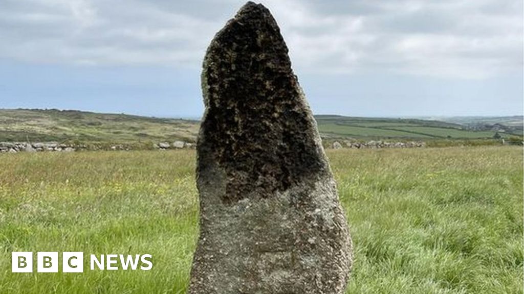 Cornwall standing stone Men Scryfa set alight - BBC News
