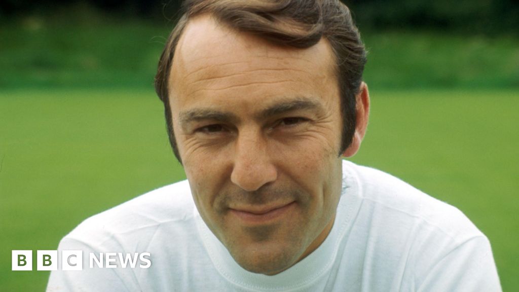 Sir David Amess and Jimmy Greaves feature in new biography book - BBC News