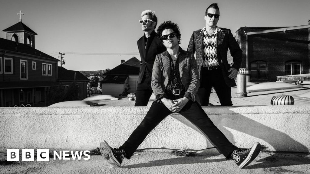 Music News LIVE: Green Day return - BBC News
