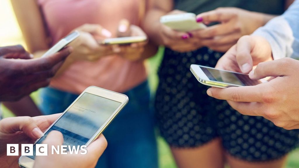 Tackle tech giants' 'bullying tactics' review urges