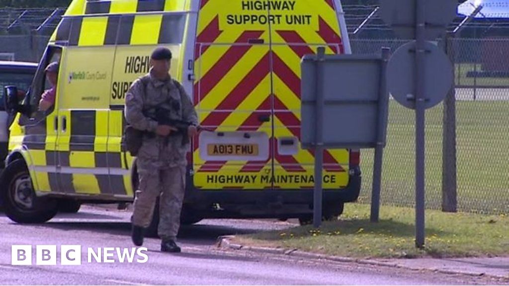 Terrorism not ruled out in RAF 'kidnap attempt' - BBC News