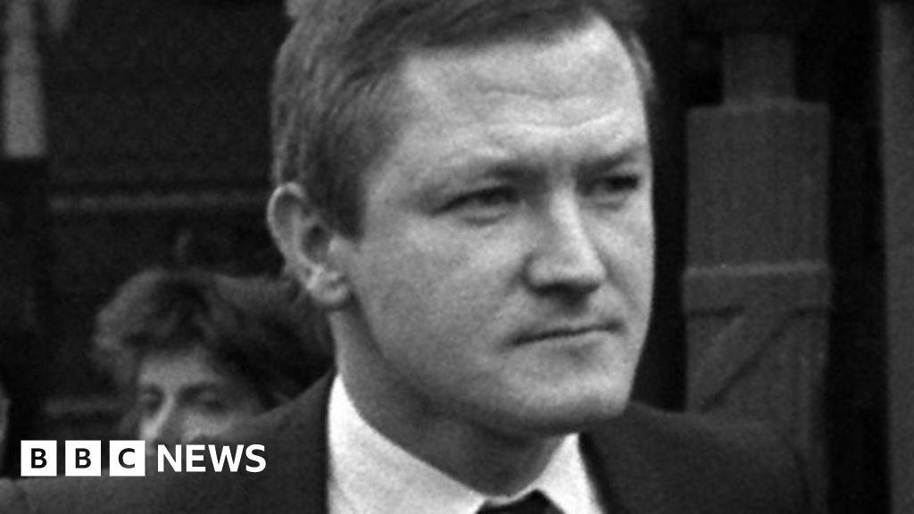 Pat Finucane murder: Widow loses inquiry challenge against PM - BBC News