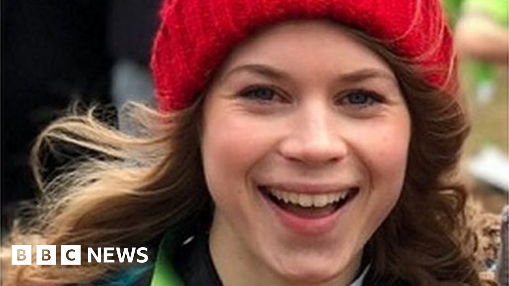 Sarah Everard: Cardiff vigil moves online after High Court ruling - BBC ...