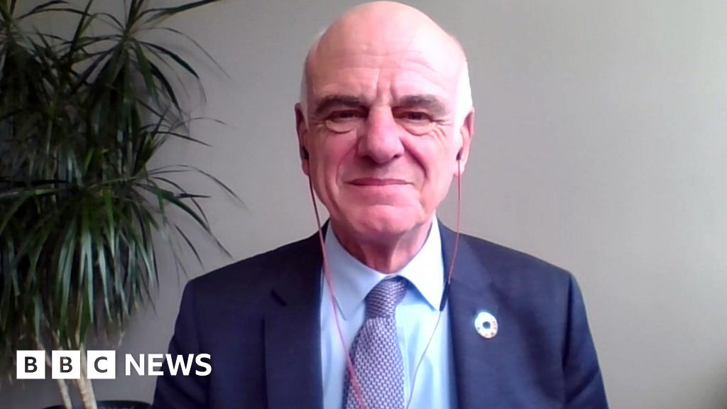 Nabarro: Leaders need to collaborate or Covid may beat us - BBC News