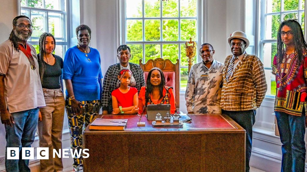 First black mayor of Dunstable receives delegation from Kenya