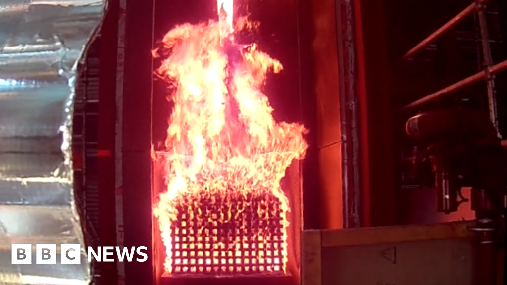 Grenfell cladding not the only type to burn easily, tests show - BBC News