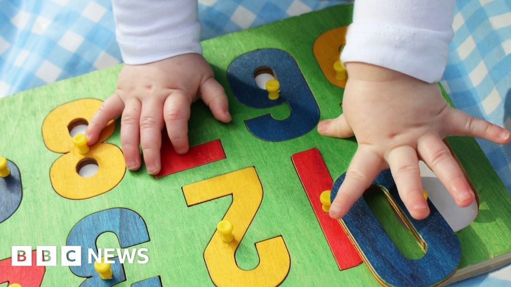 Even babies 'understand concept of counting' - BBC News