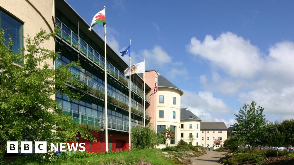 Haverfordwest school merger plans approved - BBC News
