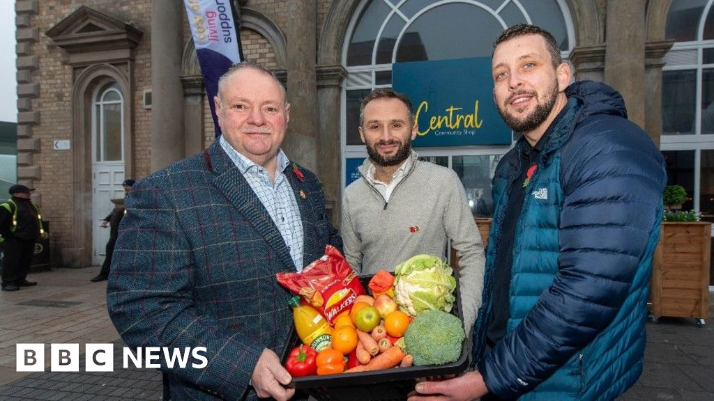 Wolverhampton community shop attracts 200 in first six months - BBC News