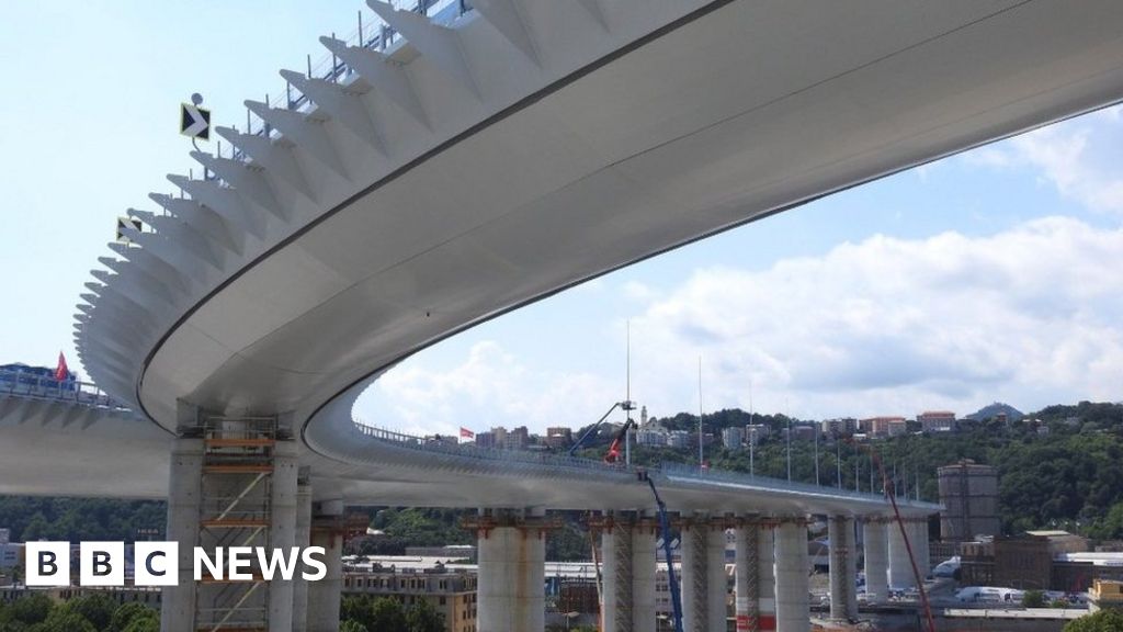 Genoa readies new bridge two years after tragic collapse - BBC News