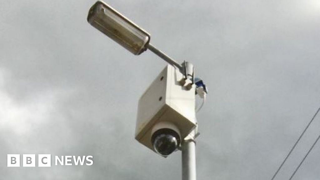 CCTV introduced to catch Flintshire fly-tippers - BBC News
