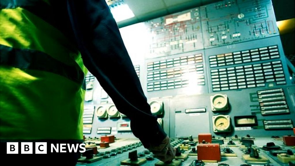 Ukraine cyber-attacks 'could happen to UK' - BBC News