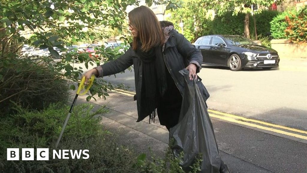 'Adopt a street' clean scheme aims to keep Shipley tidy - BBC News
