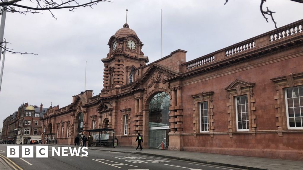 Nottingham railway station back to normal after fire - BBC News