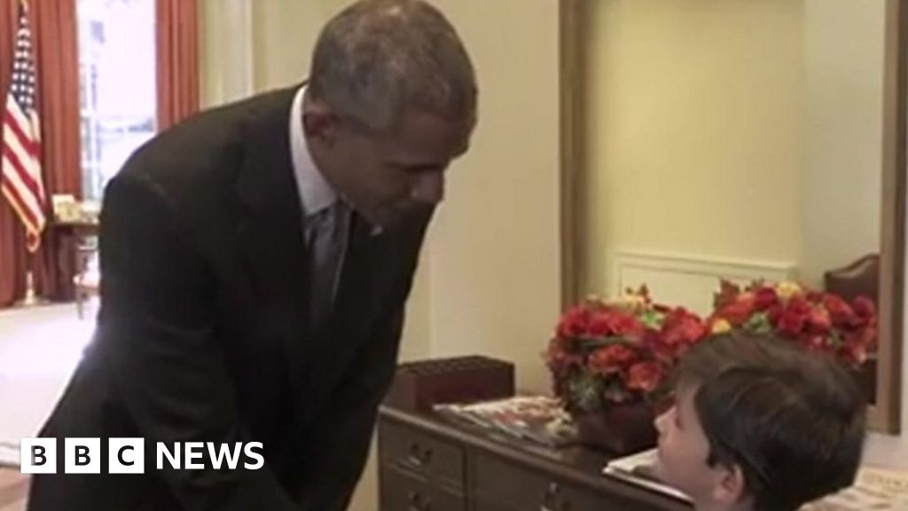 Boy, 6, who wrote refugee letter visits Barack Obama - BBC News
