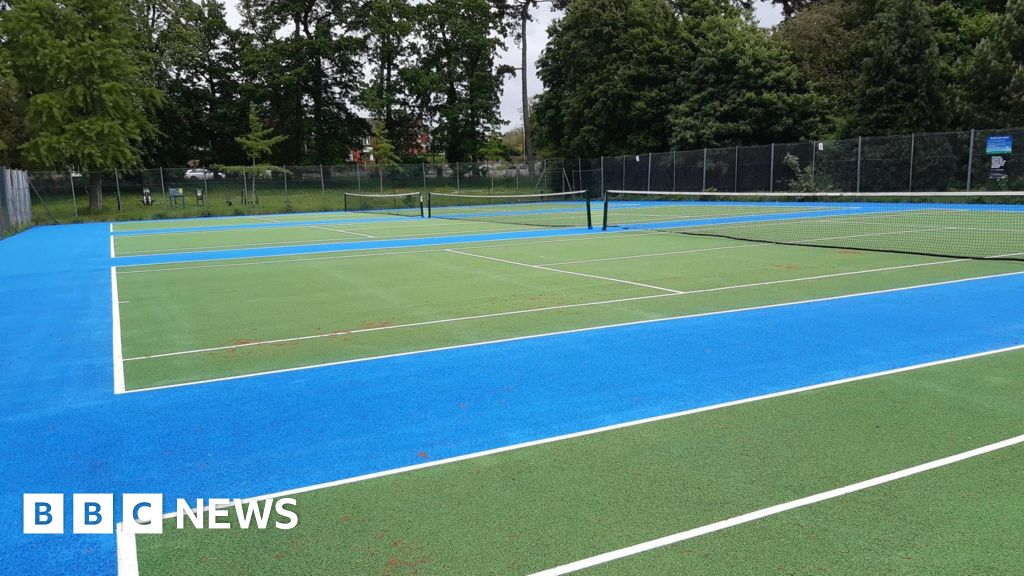 Leicester park tennis courts reopen after revamp - BBC News