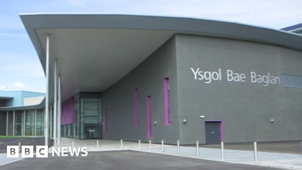 £40m Ysgol Bae Baglan 'superschool' in Port Talbot to open - BBC News
