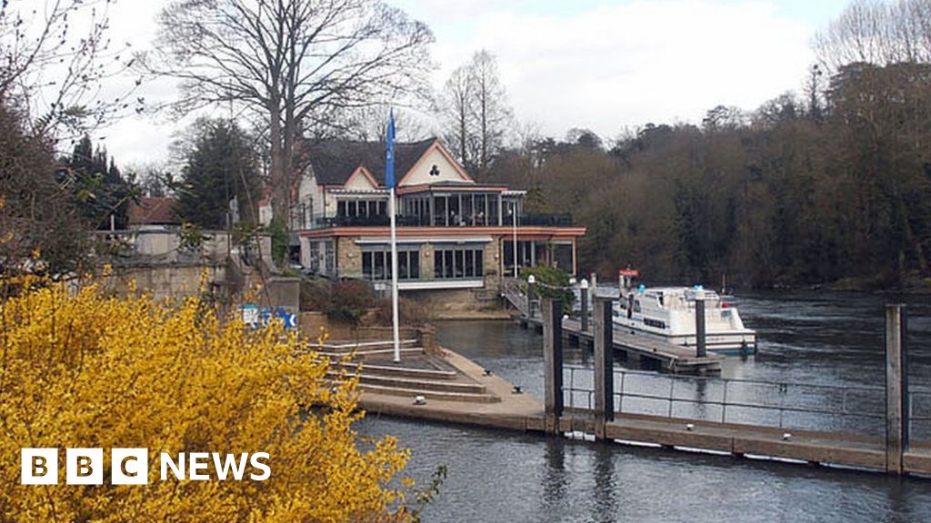 Body of woman found in River Thames in Maidenhead - BBC News