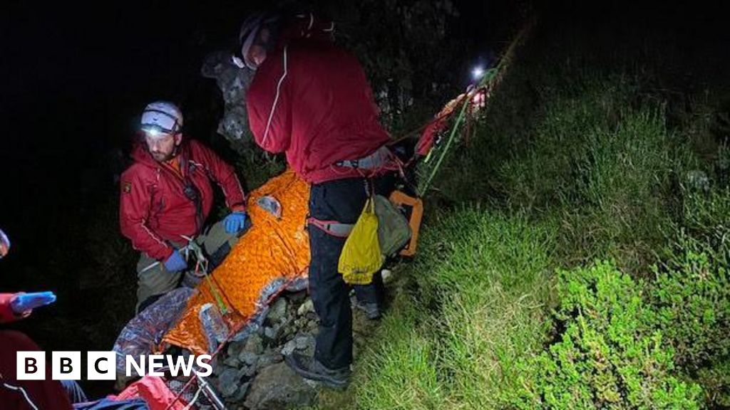 Boy airlifted with serious injuries after gully fall on Tryfan
