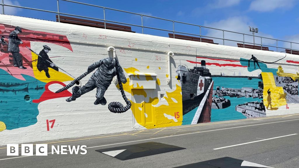 Jersey's new Albert Pier mural is story of its history