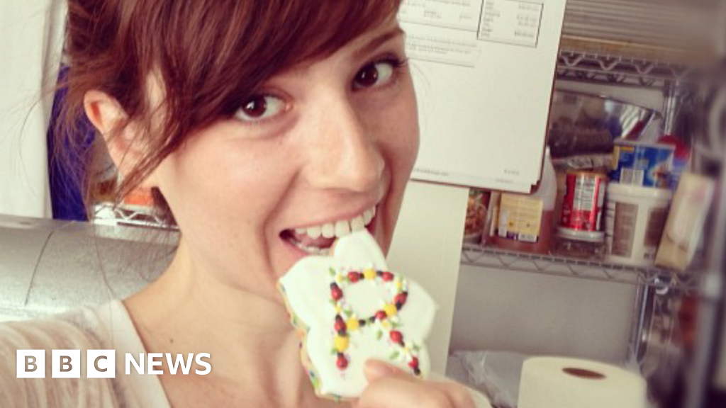 The woman who's baking big news stories - BBC News