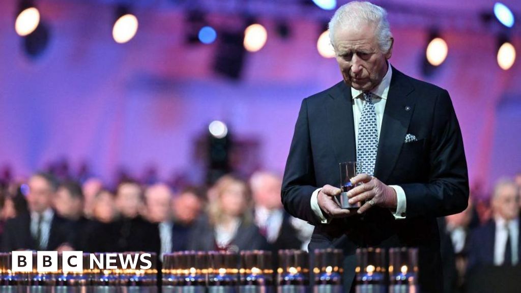Holocaust Memorial Day: King to visit Auschwitz concentration camp