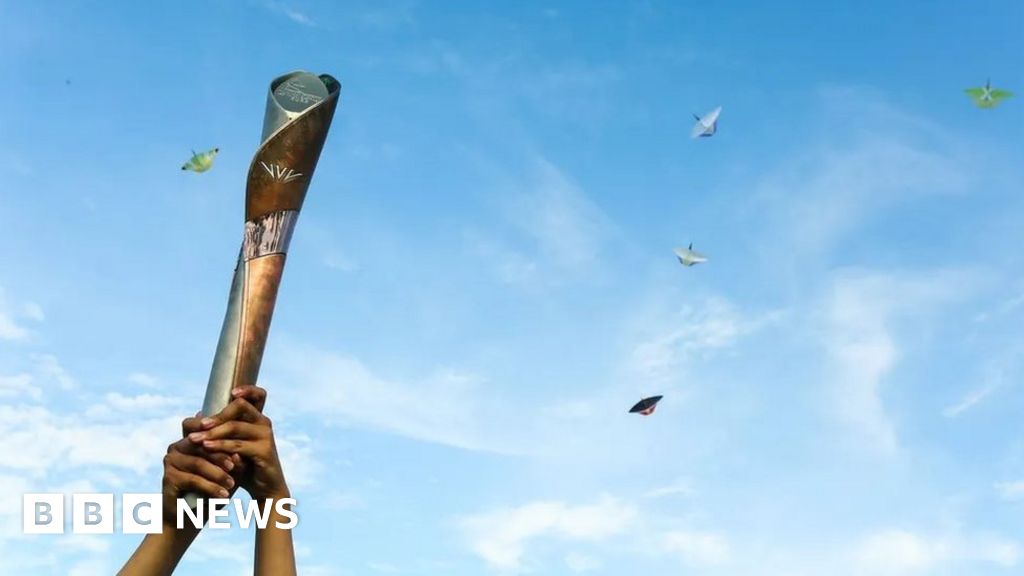 Commonwealth Games baton to tour Channel Islands - BBC News