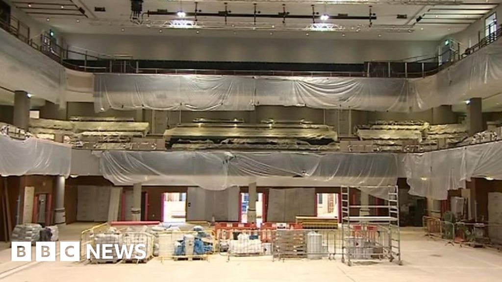 Wolverhampton Civic Hall to reopen in June 2023