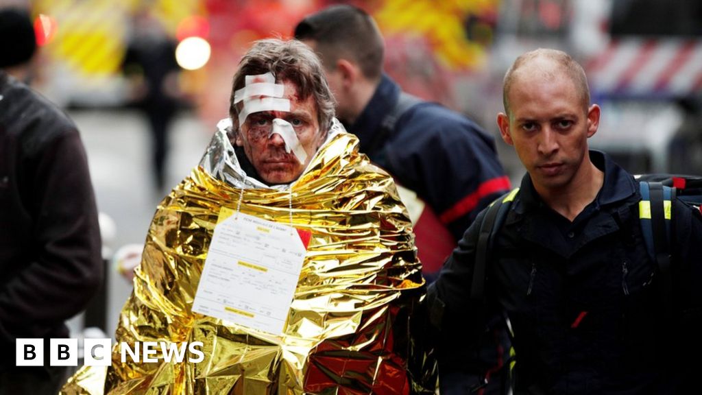 Paris 'gas explosion' kills three in city centre - BBC News
