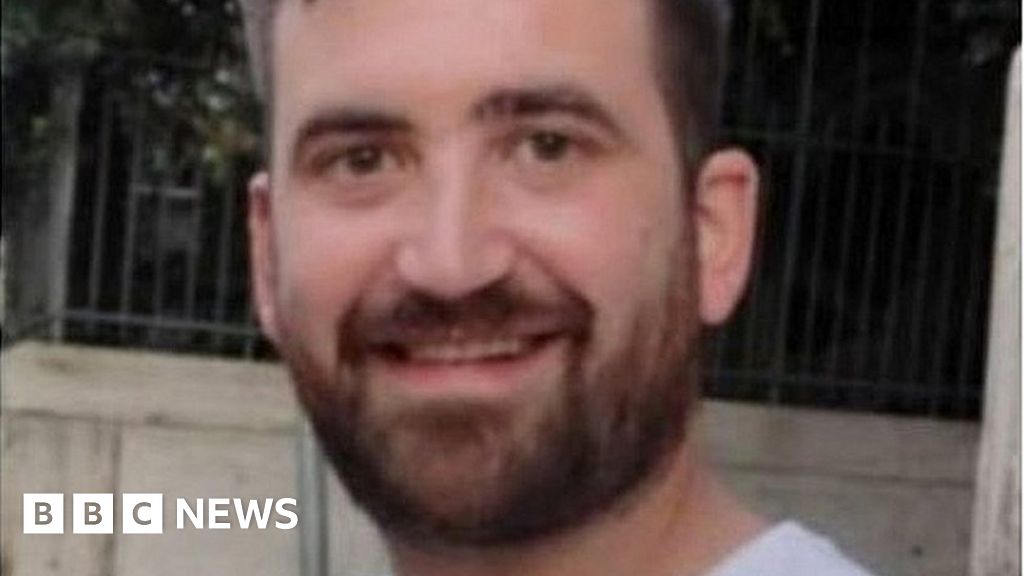 Tribute paid to motorcyclist who died on the A39 - BBC News