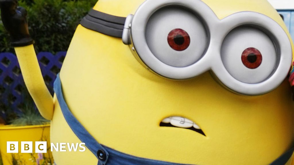 Quiz of the week: A Minions trend caused cinemas to ban what? - BBC News