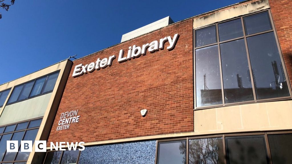 Devon libraries to help with rising winter costs - BBC News