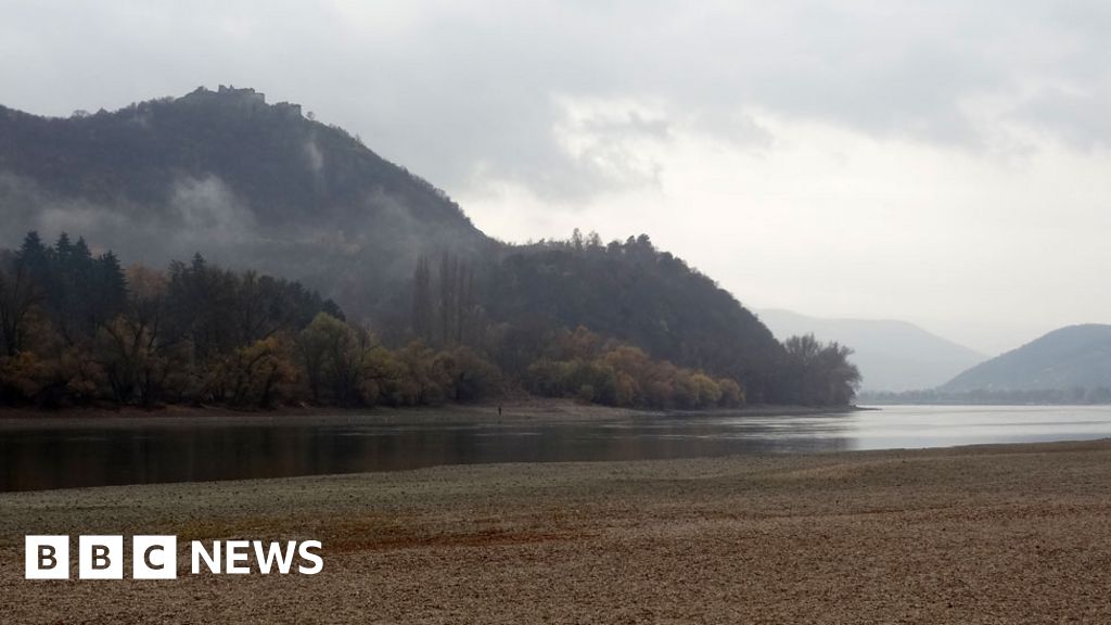 Visegrad: The castle where a Central European bloc was born - BBC News