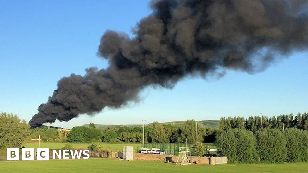 Firefighters stood down after Lewes waste centre fire - BBC News