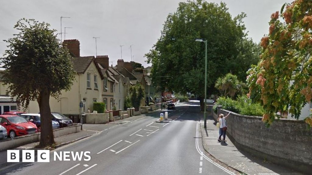 Four injured following Torquay hit and run - BBC News