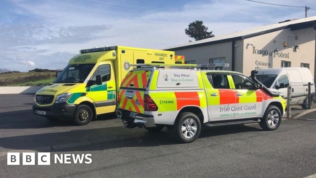 Donegal: Fifteen rescued swimmers were caught in rip tide Donegal: Fifteen rescued swimmers were caught in rip tide